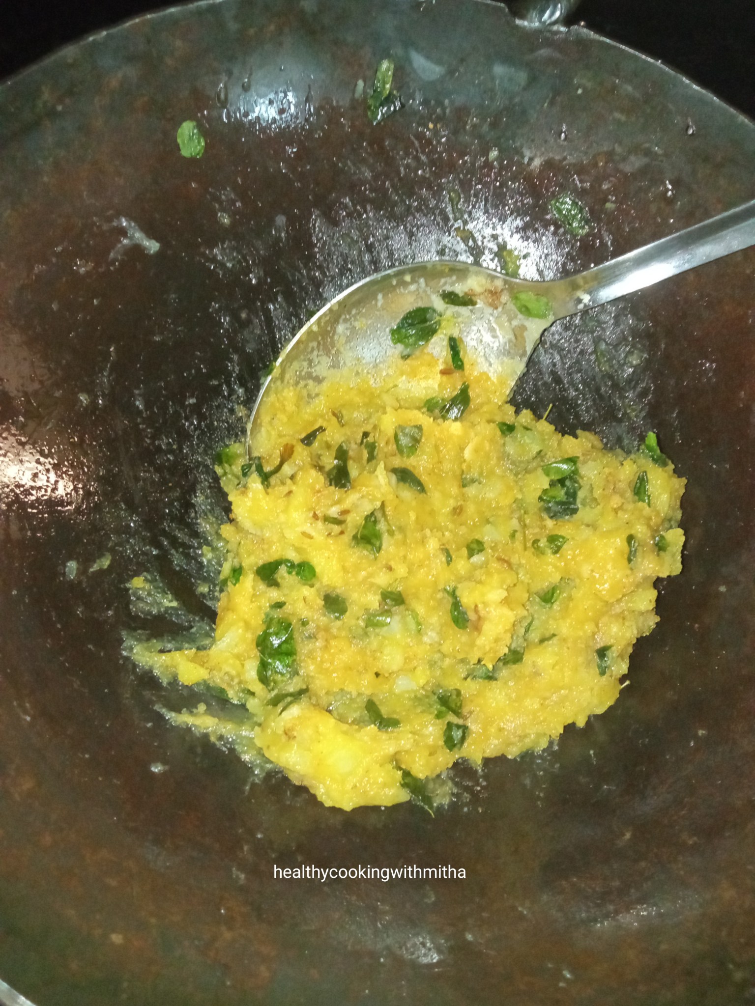 Drumstick leaves Aloo Roti | Easy snack and lunch box idea | Healthy ...